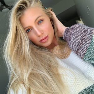 Alexis Clark (Instagram Star) Height, Weight, Age, Wiki, Bio, Body ...