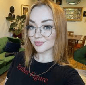Emma Magnolia: Instagram personality known for her gripping ...